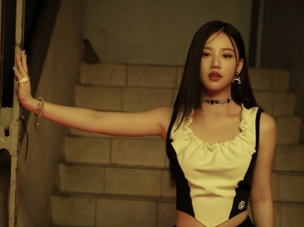 Amee - MCK bám sát Ji Min (BTS) trên BXH, công bố single tiếp theo ra ...