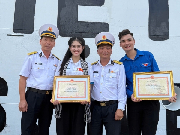 Hành động ý nghĩa của ca sĩ Jee Trần sau đăng quang "Tỏa sáng sao đôi 2025"