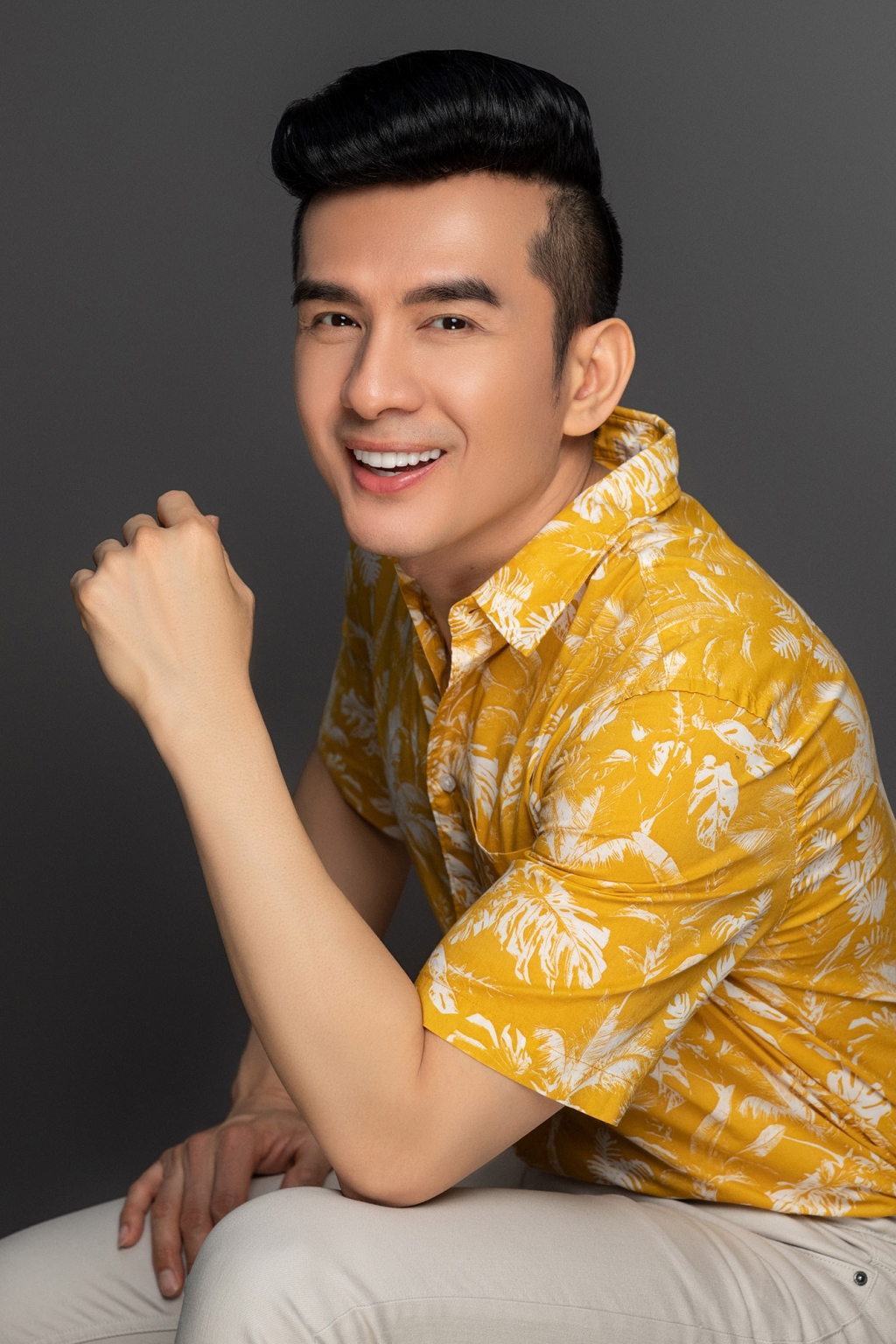 Đan Trường tung dự án "khủng" USB - The Best of Dan Truong’s songs gồm ...